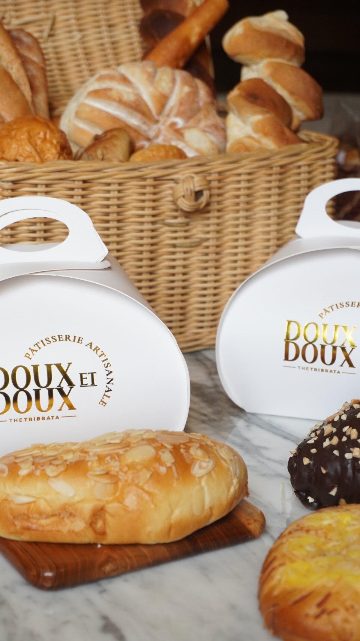 Doux et Doux - Sutasoma Hotel